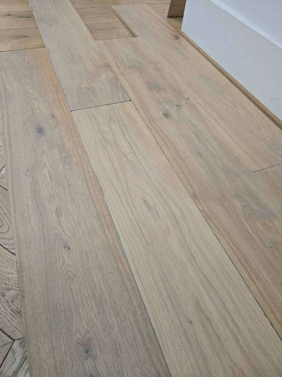 Handcrafted Wide Plank American White Oak Flooring | Mill and Woods ...